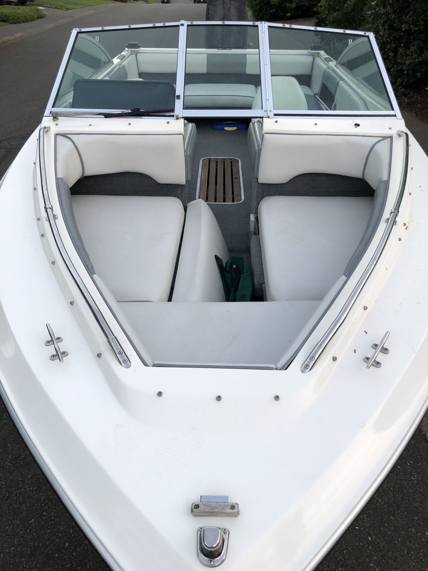 1989 Sea Ray Bow Rider 17’ w/ Trailer for Sale in Seattle, WA - OfferUp
