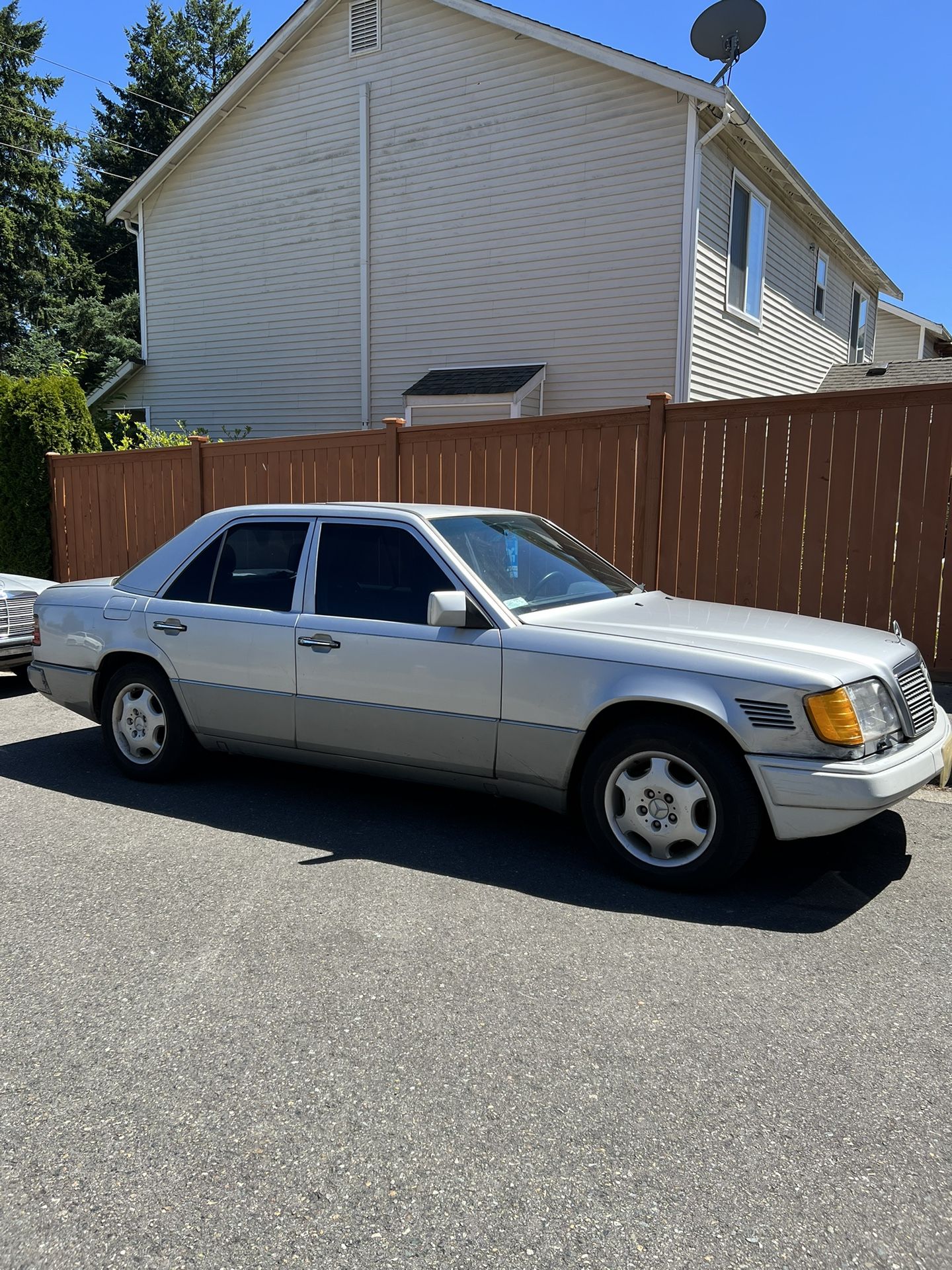 1995 Mercedes Benz E300D Diesel for Sale in Tacoma, WA - OfferUp