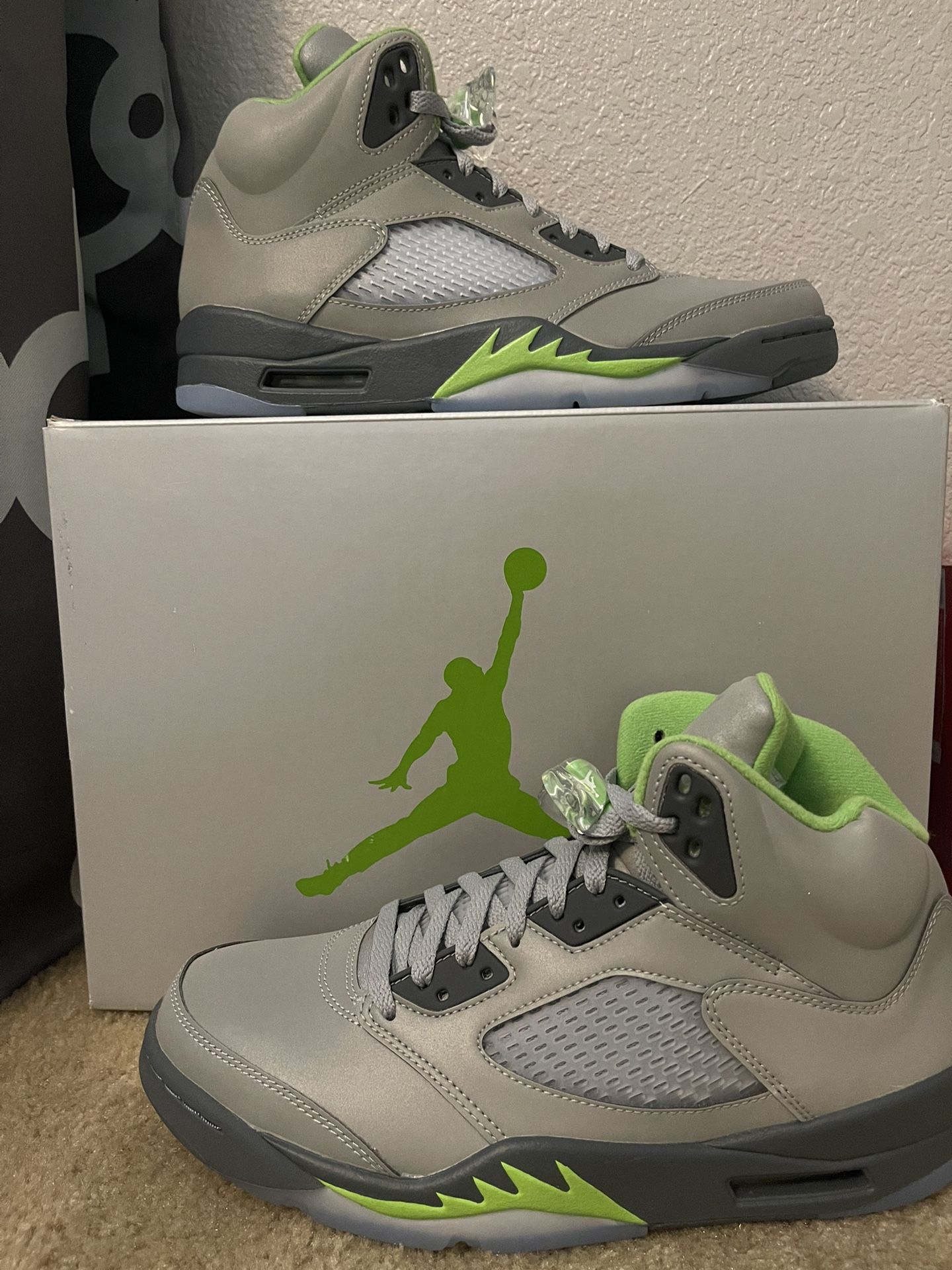 Jordan Green bean 5s 9.5M for Sale in Las Vegas, NV - OfferUp