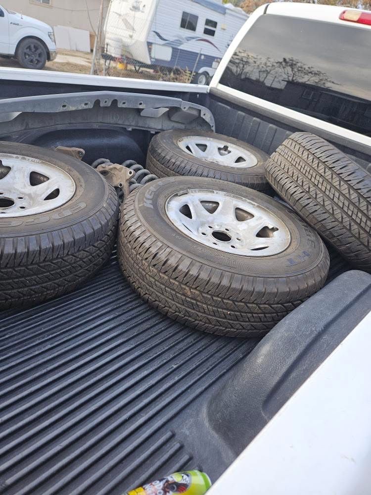 04 Chevy Silverado Stocks for Sale in Lamont, CA - OfferUp
