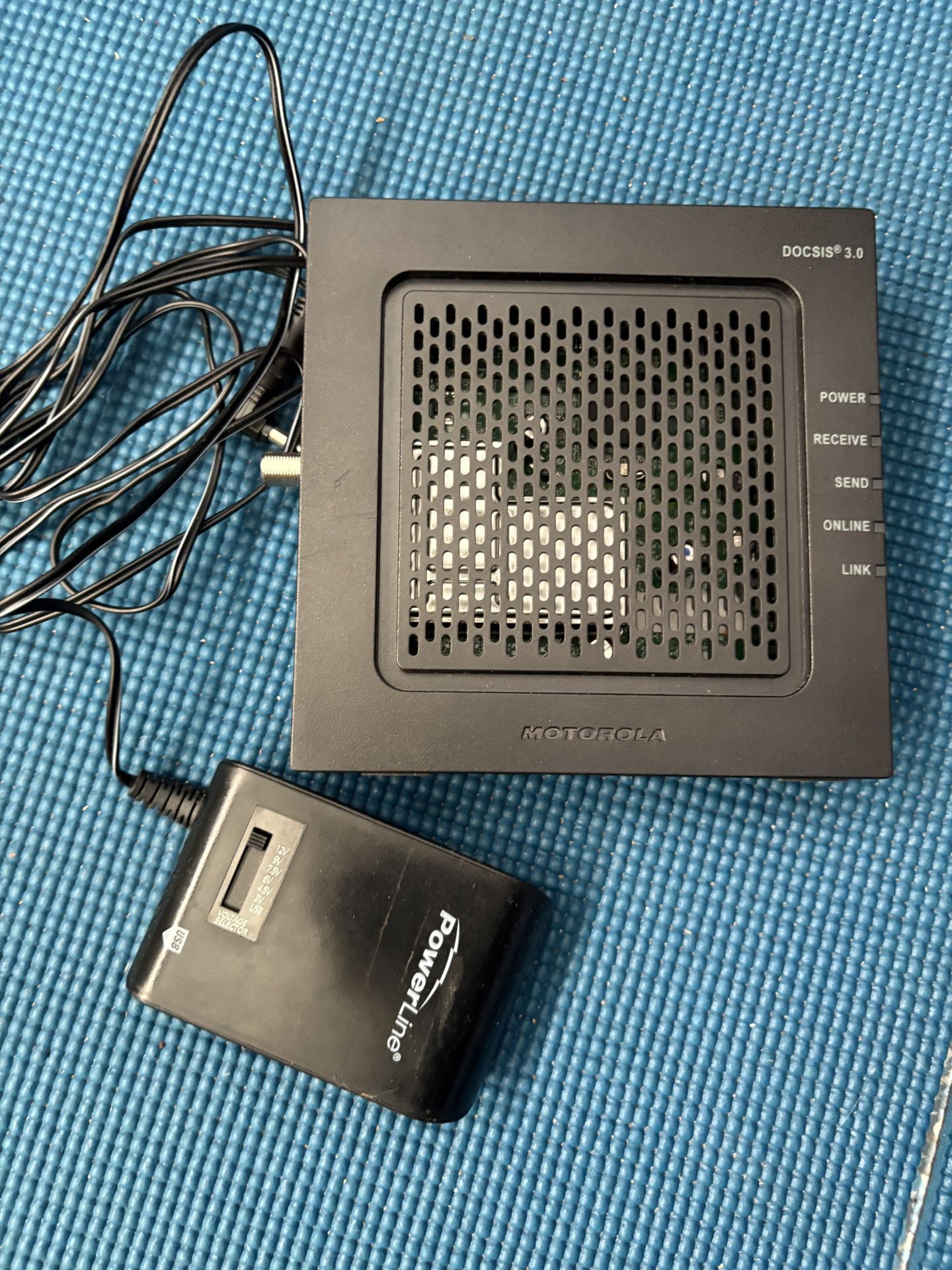 Motorola SB6120 SURFboard DOCSIS 3.0 eXtreme Broadband Cable Modem for ...