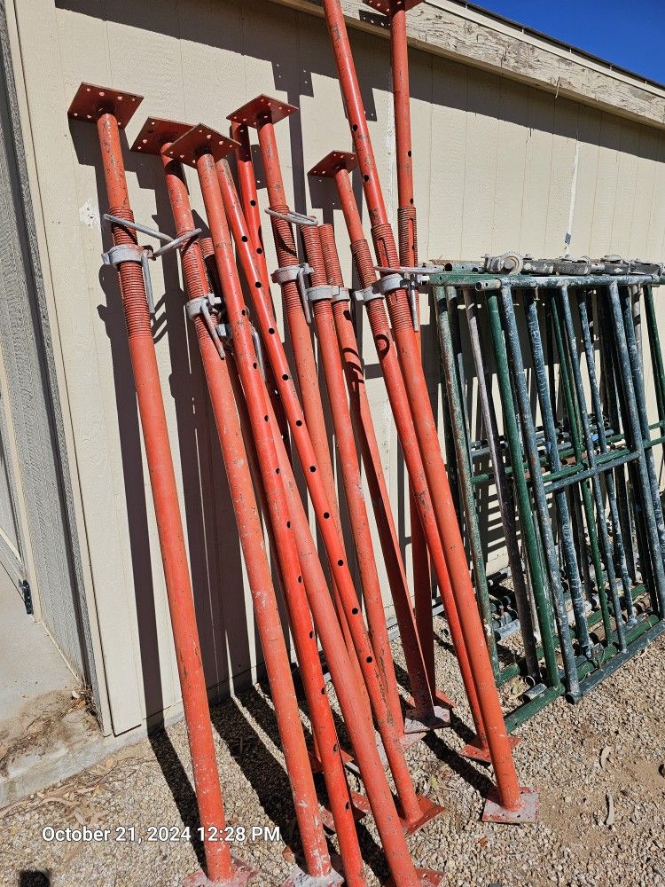 Adjustable Shoring Posts (Qty 5 ) for Sale in Scottsdale, AZ - OfferUp