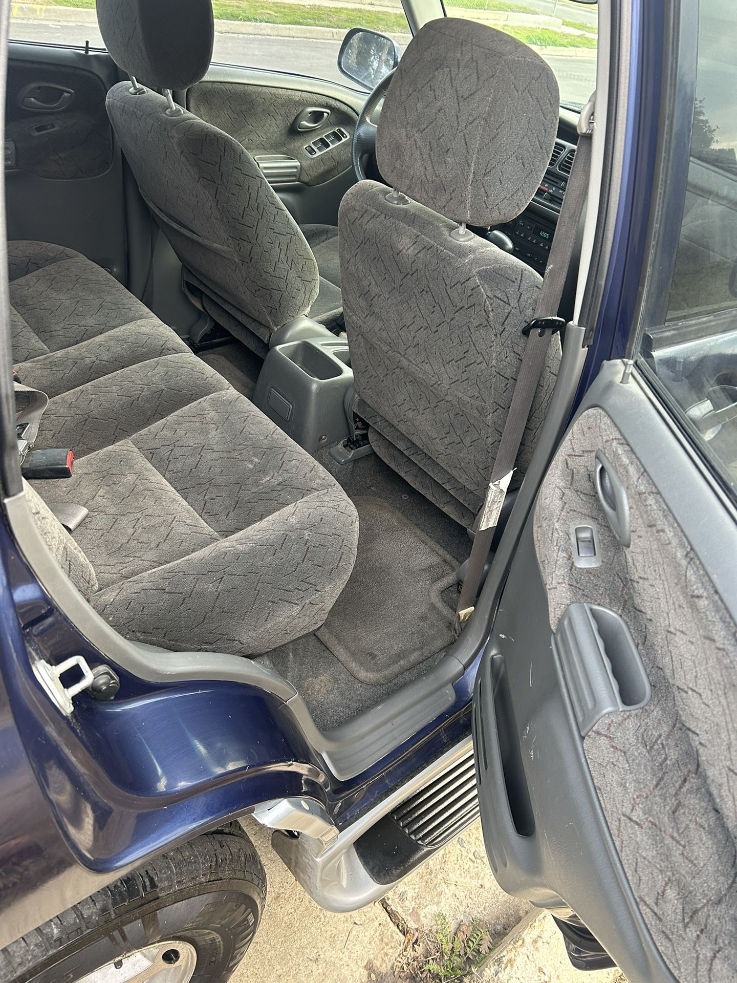 2001 Chevrolet Tracker for Sale in Tulare, CA - OfferUp