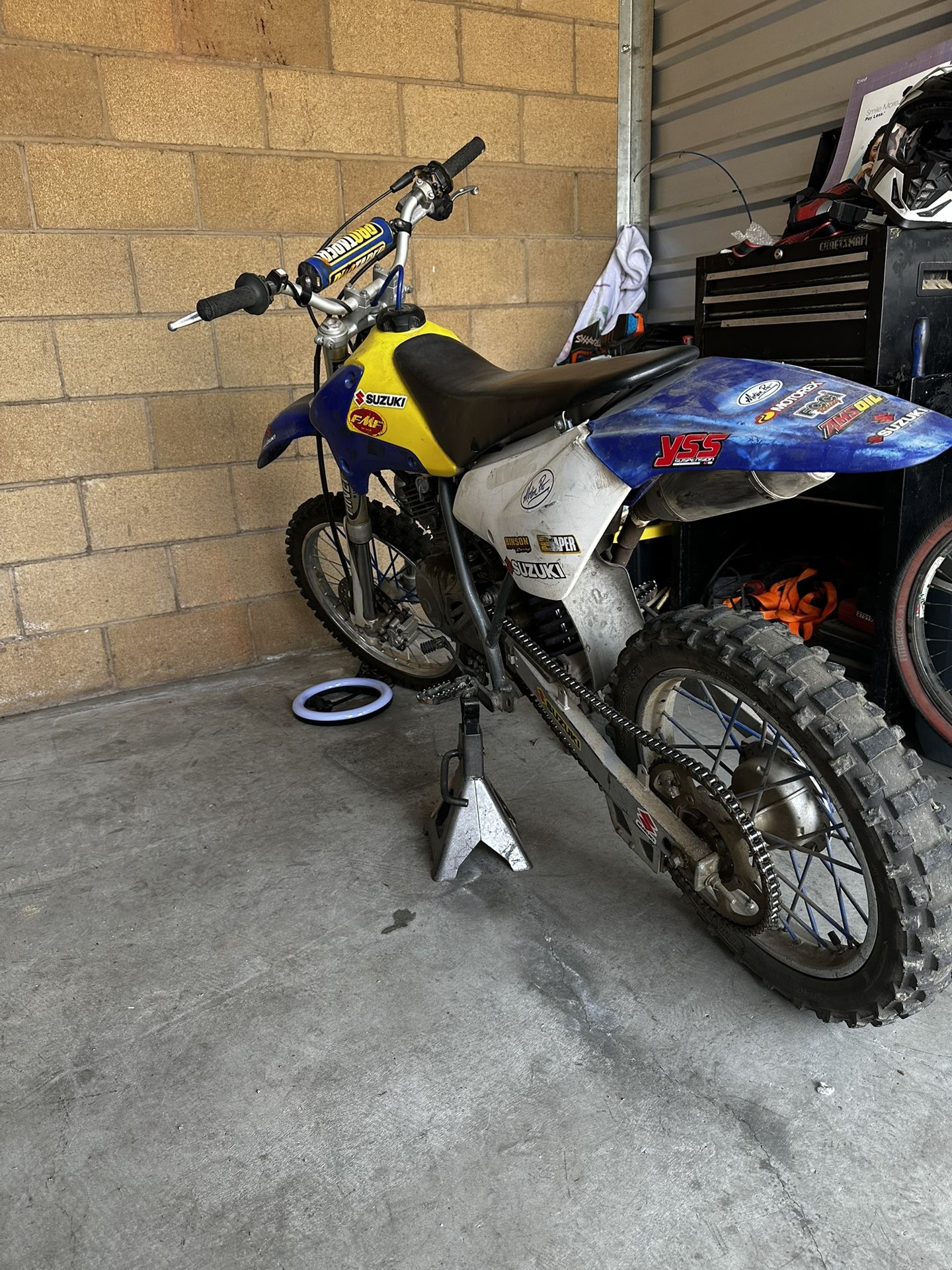 03-04 Suzuki 125cc for Sale in Arrowhed Farm, CA - OfferUp