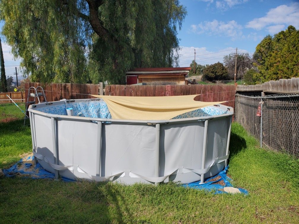 18 foot pool 4 feet deep with sand filter for Sale in Ramona, CA - OfferUp