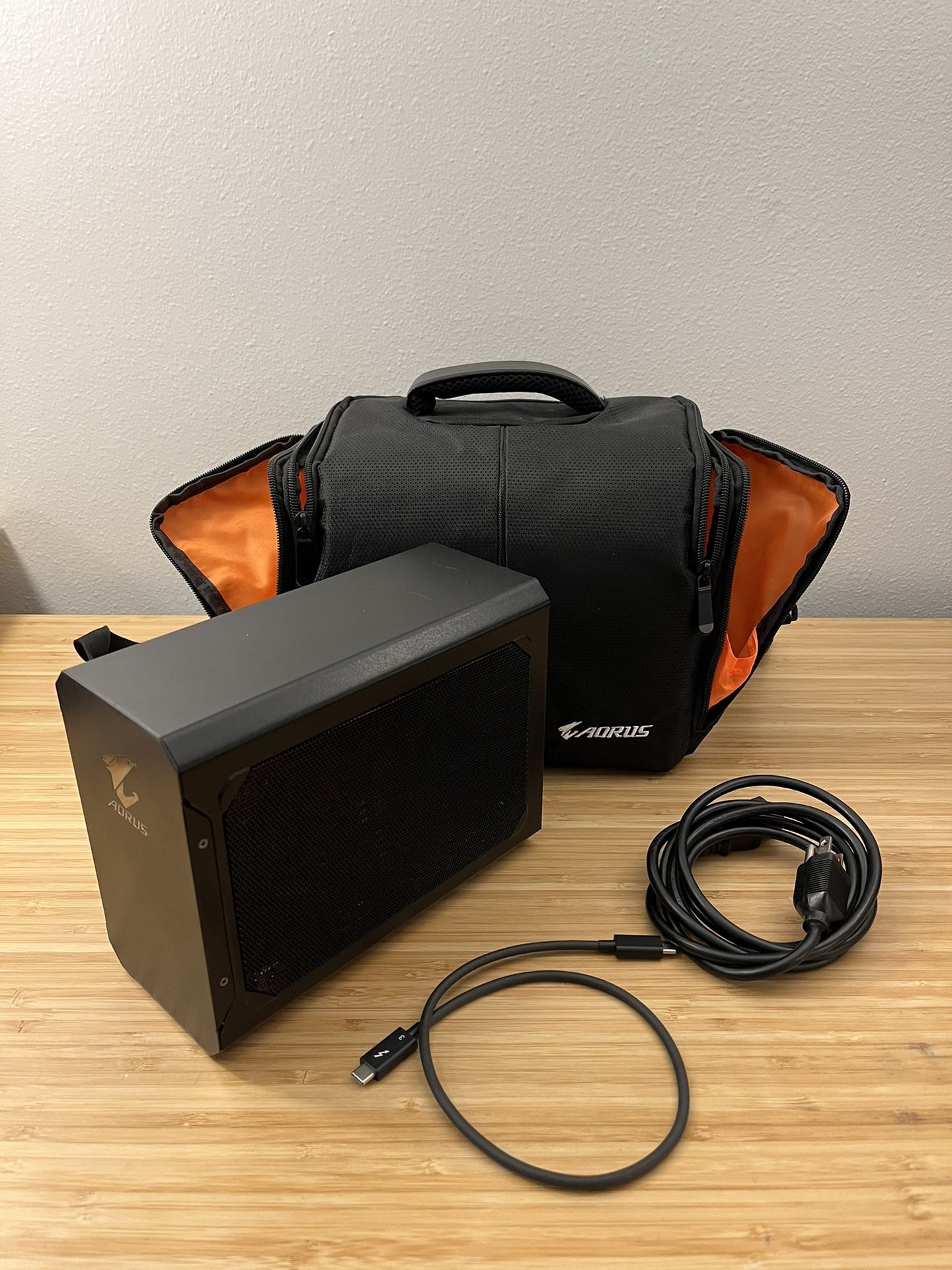 Gigabyte Gaming box eGPU enclosure (NO GPU) for Sale in Seattle, WA ...