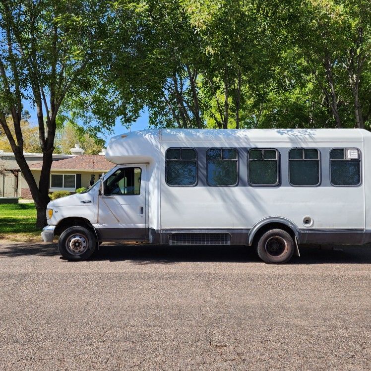Shuttle Bus Tiny Home RV Van Life E450 V10 for Sale in Peoria, AZ - OfferUp