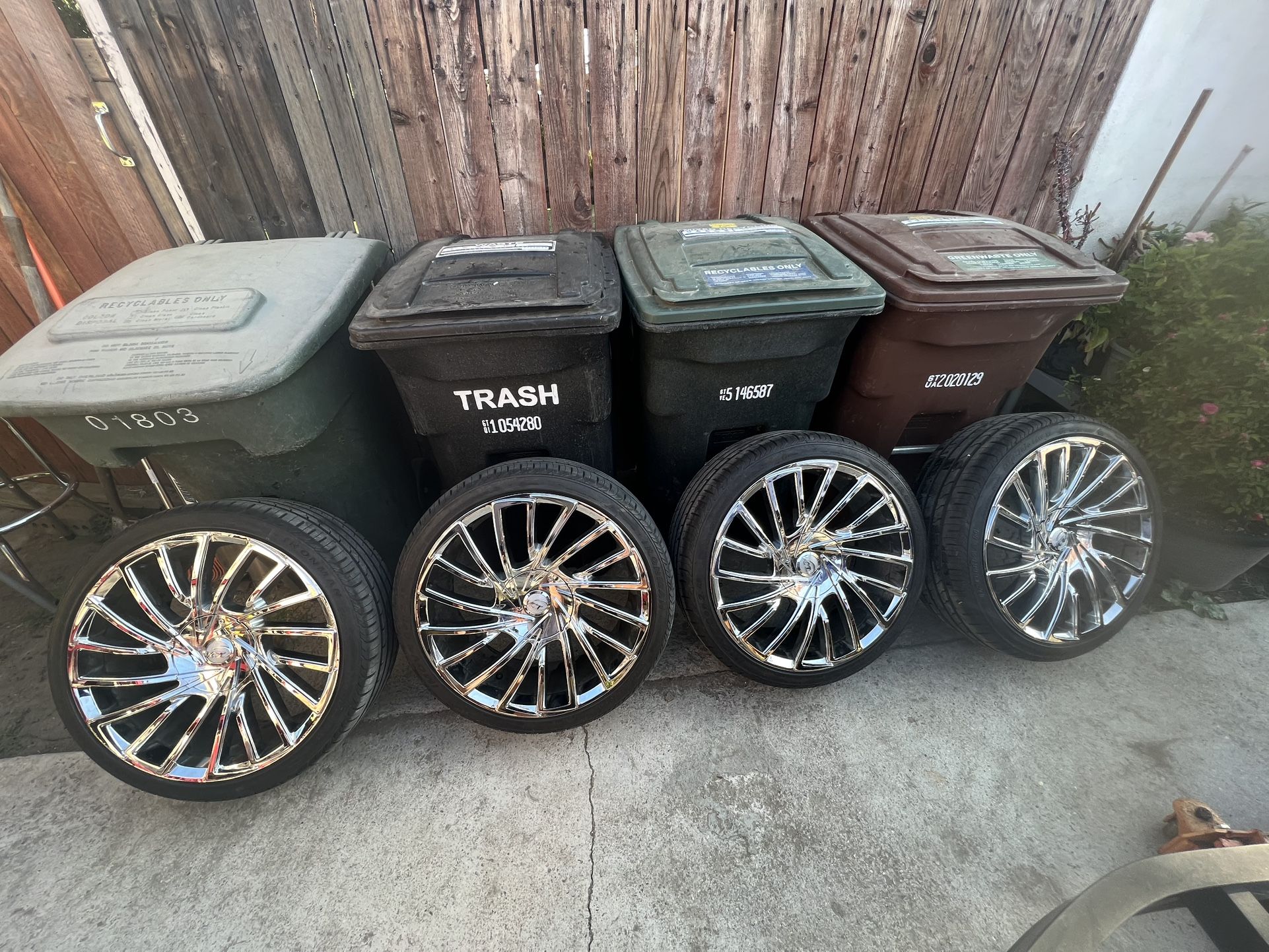 20 inch rims and tire like new for Sale in San Bernardino, CA - OfferUp