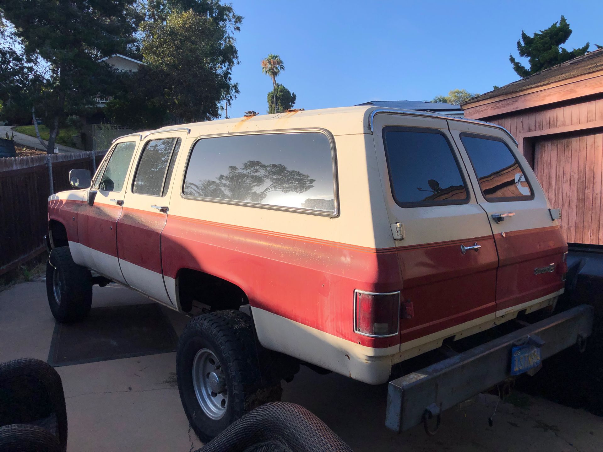 1987 Chevrolet R20 Suburban for Sale in Encinitas, CA - OfferUp