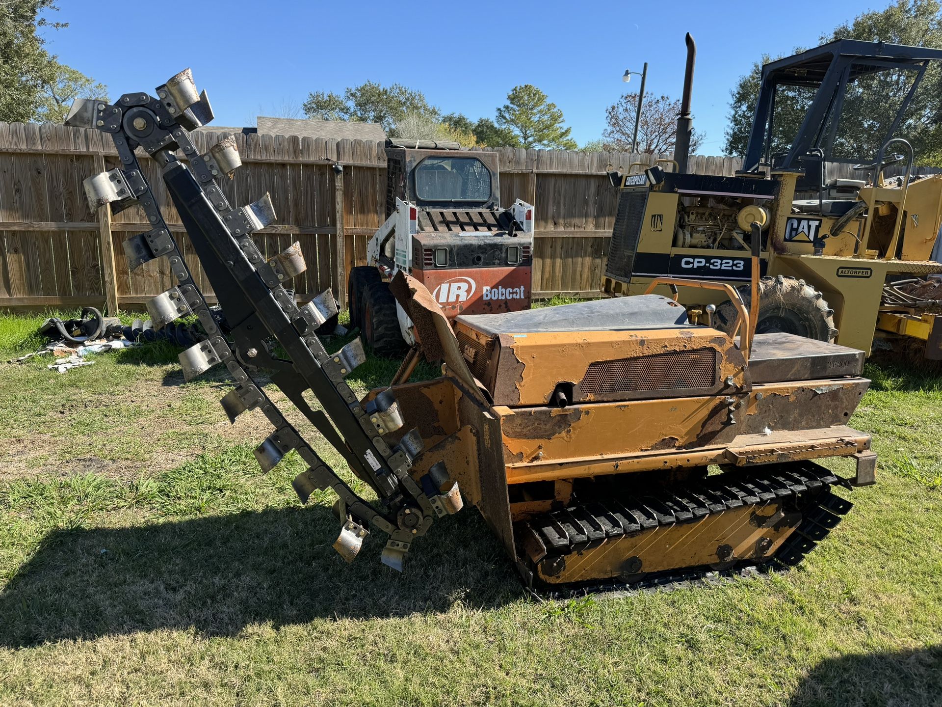 Case Trencher Tf300