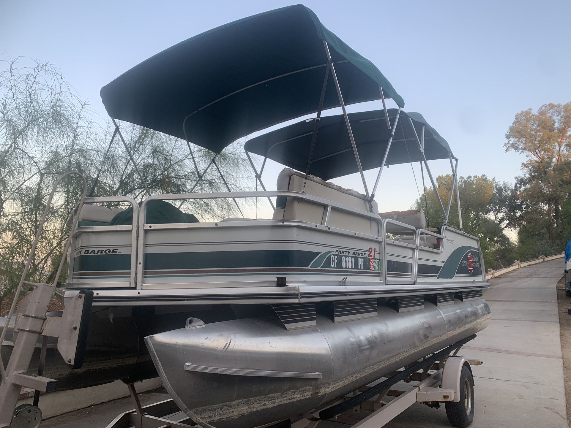 1998 Tracker Boat 21 foot pontoon for Sale in Menifee, CA - OfferUp