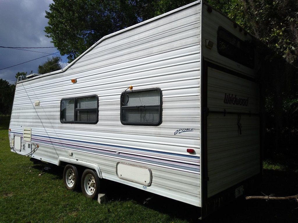1998 RV Wildwood 28ft for Sale in Deltona, FL - OfferUp