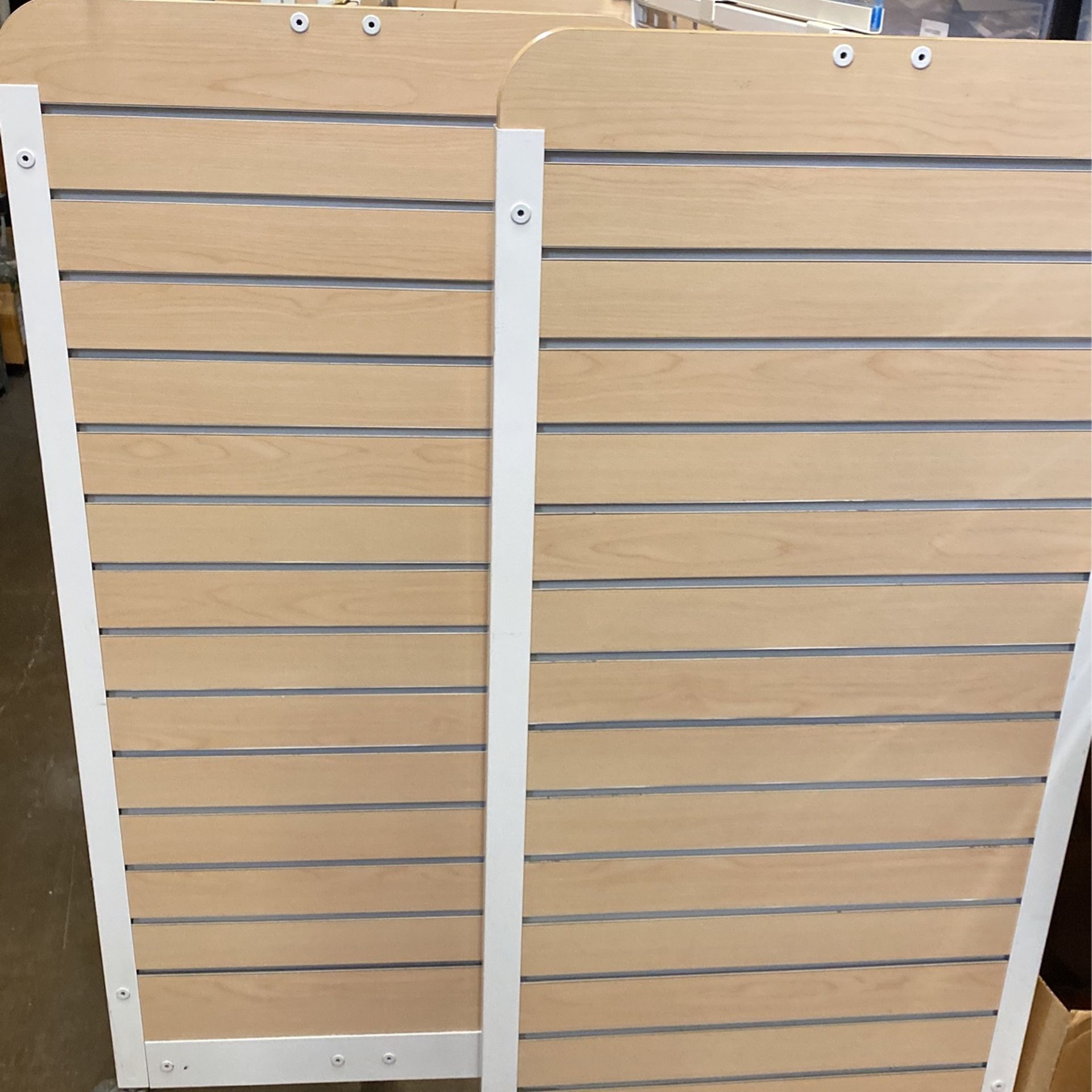 Combo 2x “H” Shaped Slatwall Merchandiser with Gridwall and Castors ...