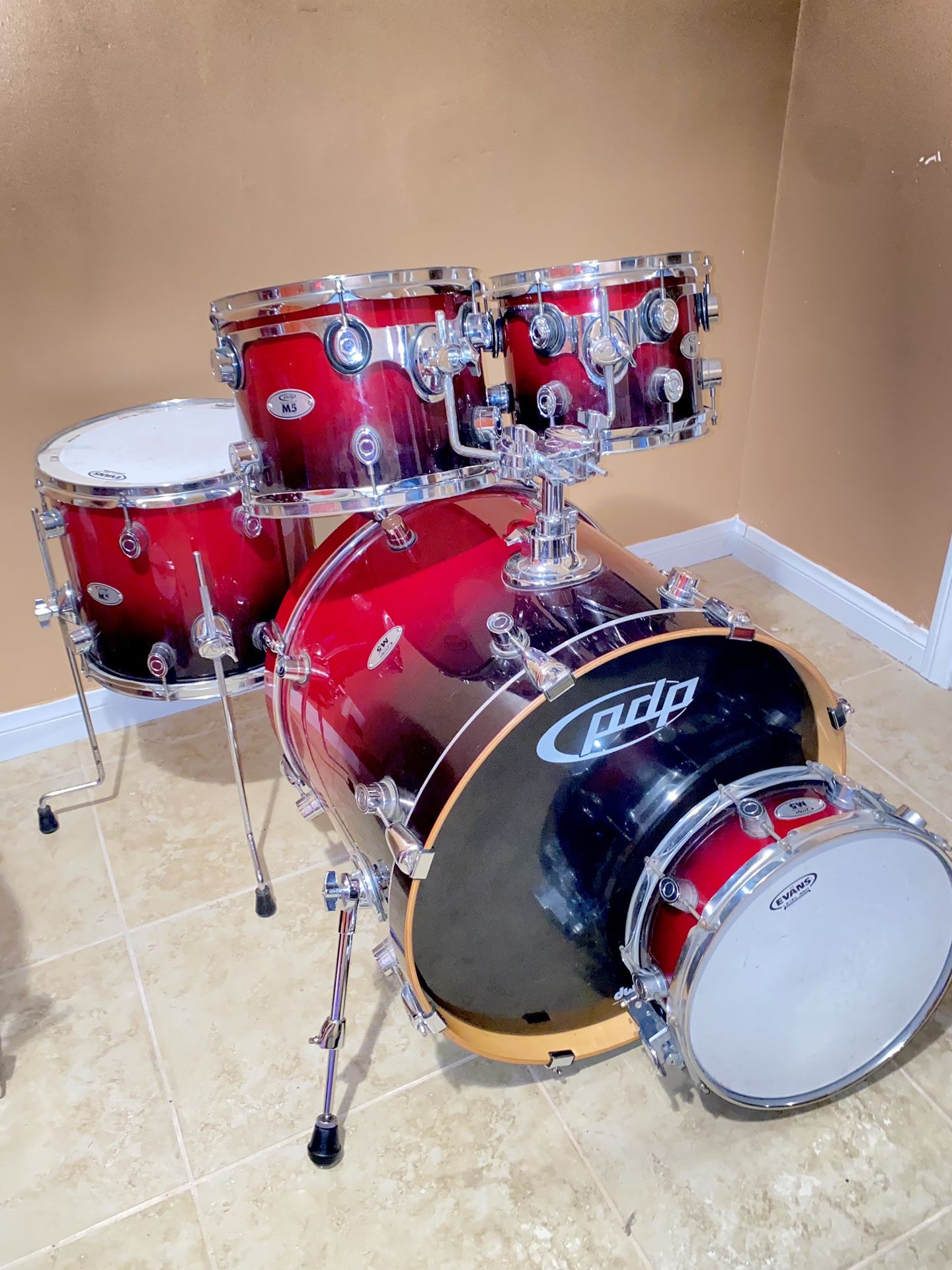 PDP M5 5Pc Drum Set 22/14/10/12/14 for Sale in Lynwood, CA - OfferUp