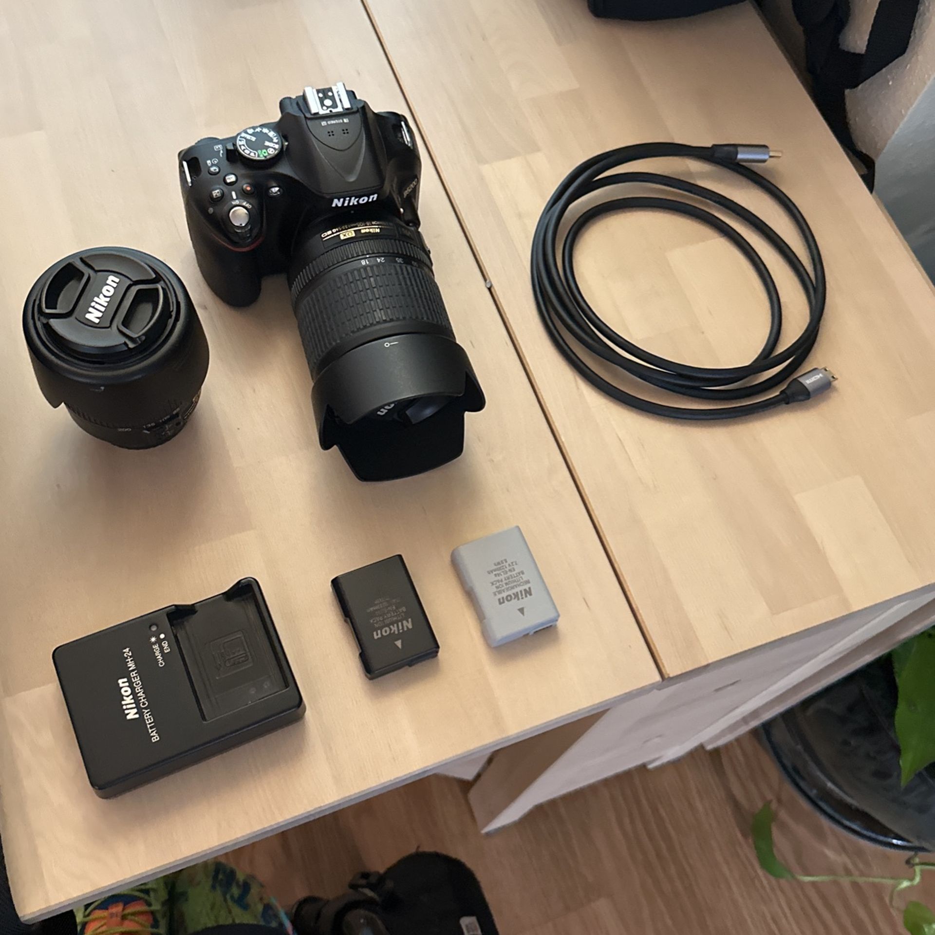 Nikon 5200D for Sale in Seattle, WA - OfferUp