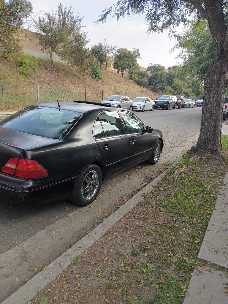 2001 Lexus LS 430 for Sale in Las Vegas, NV - OfferUp