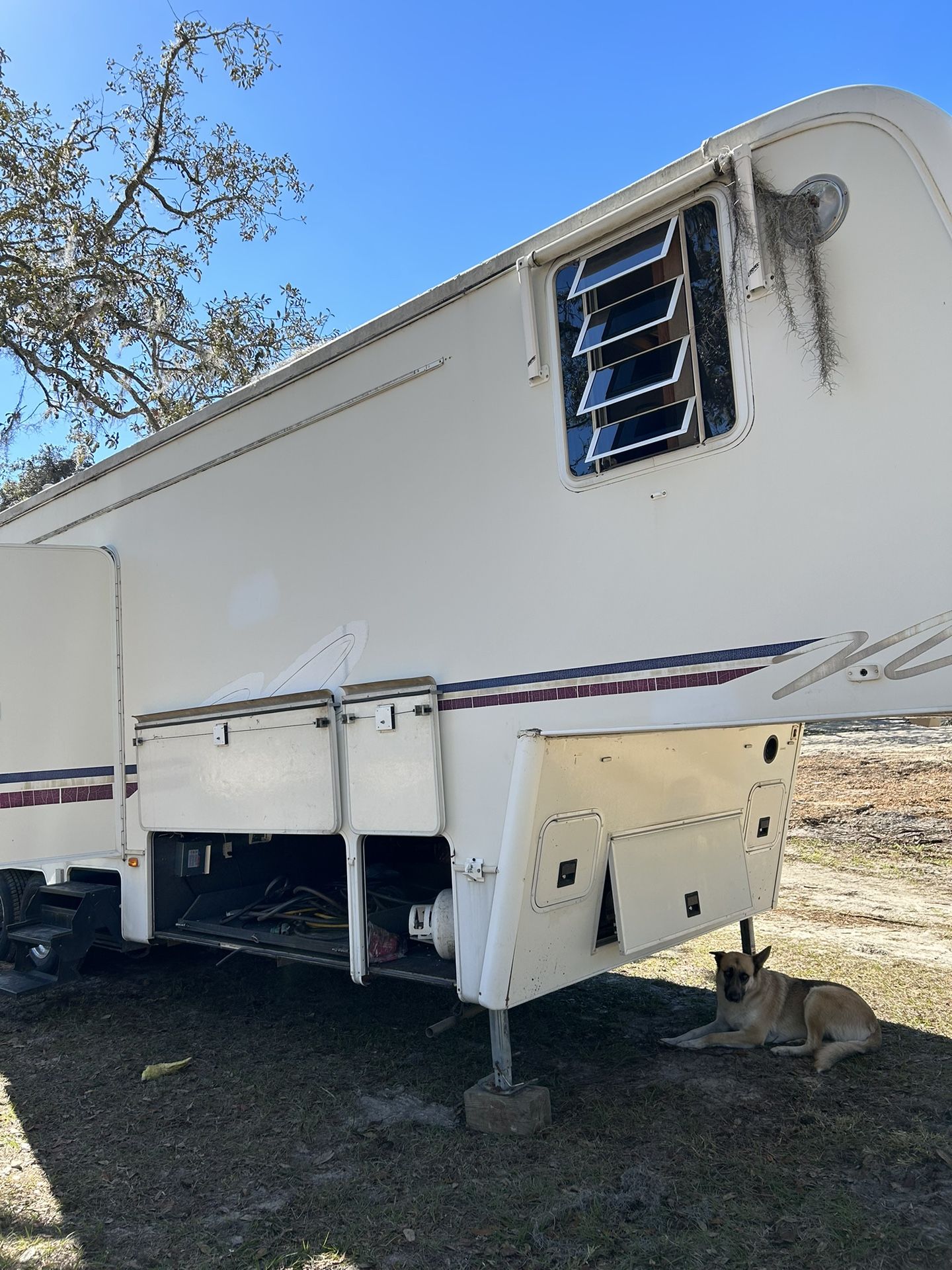 2000 Alfa Gold for Sale in Hudson, FL - OfferUp
