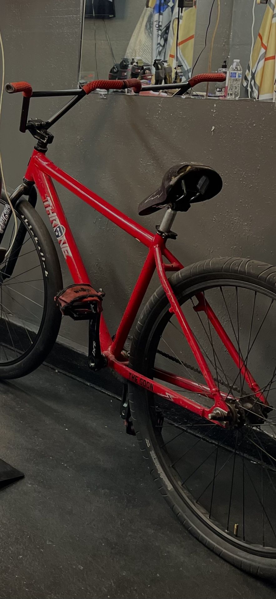 Fire Red Throne 29er for Sale in Bakersfield, CA - OfferUp