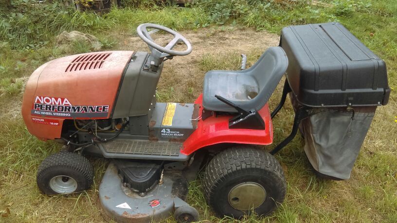 Noma 15HP Riding Lawn Mower for Sale in Monroe, WA - OfferUp
