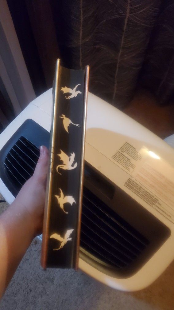 First Edition Forth Wing for Sale in Seatac, WA - OfferUp