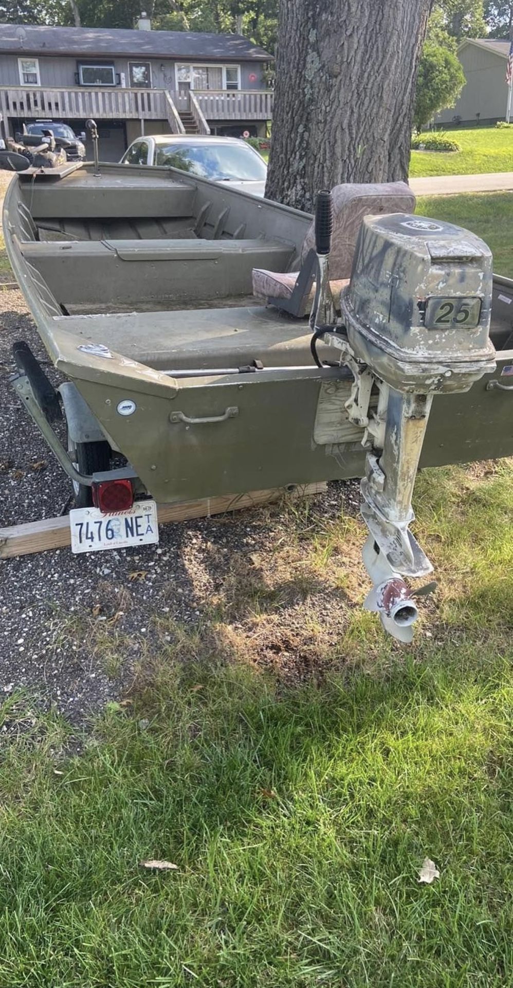 25 HP Johnson Outboard Motor - jon duck hunting aluminum boat marine ...