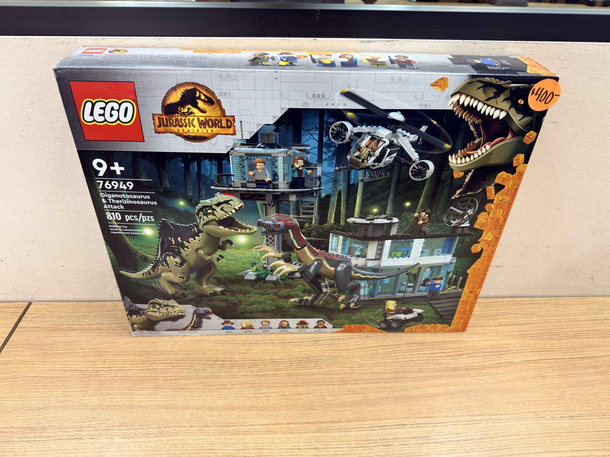 LEGO JURASSIC WORLD DOMINION GIGANOTOSAURUS & THERIZINOSAURUS ATTACK ...