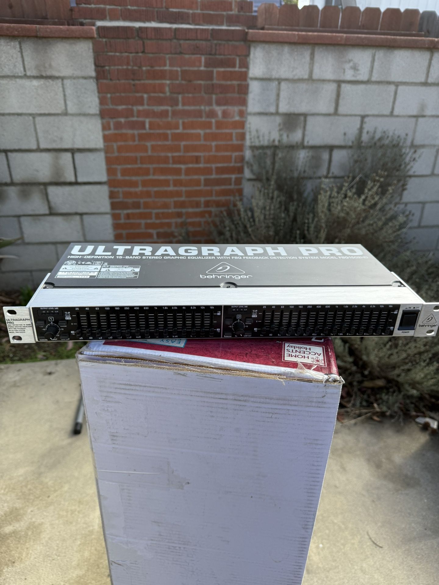 Behringer ULTRAGRAPH PRO for Sale in Pomona, CA - OfferUp