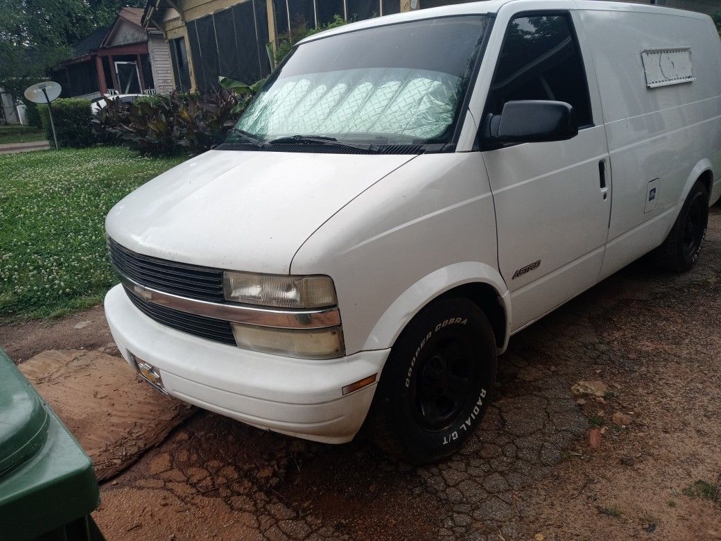 1989 Chevrolet Astro Van for Sale in Atlanta, GA - OfferUp
