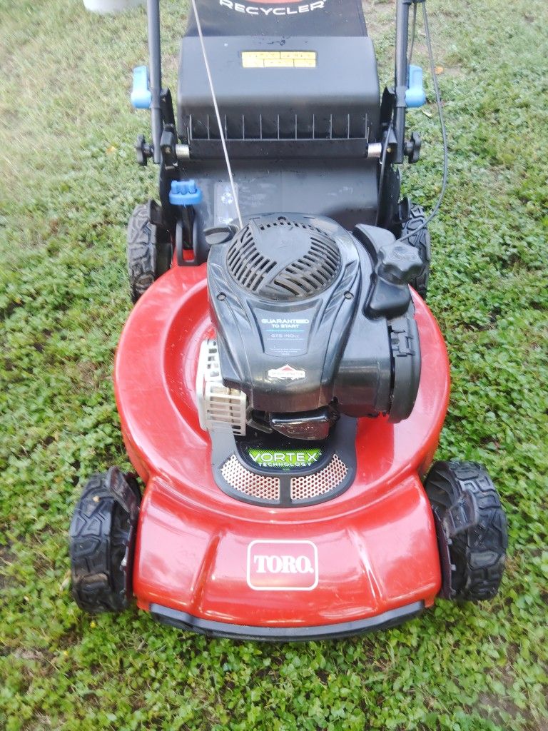 Toro Self Propelled Lawnmower for Sale in Irving, TX - OfferUp