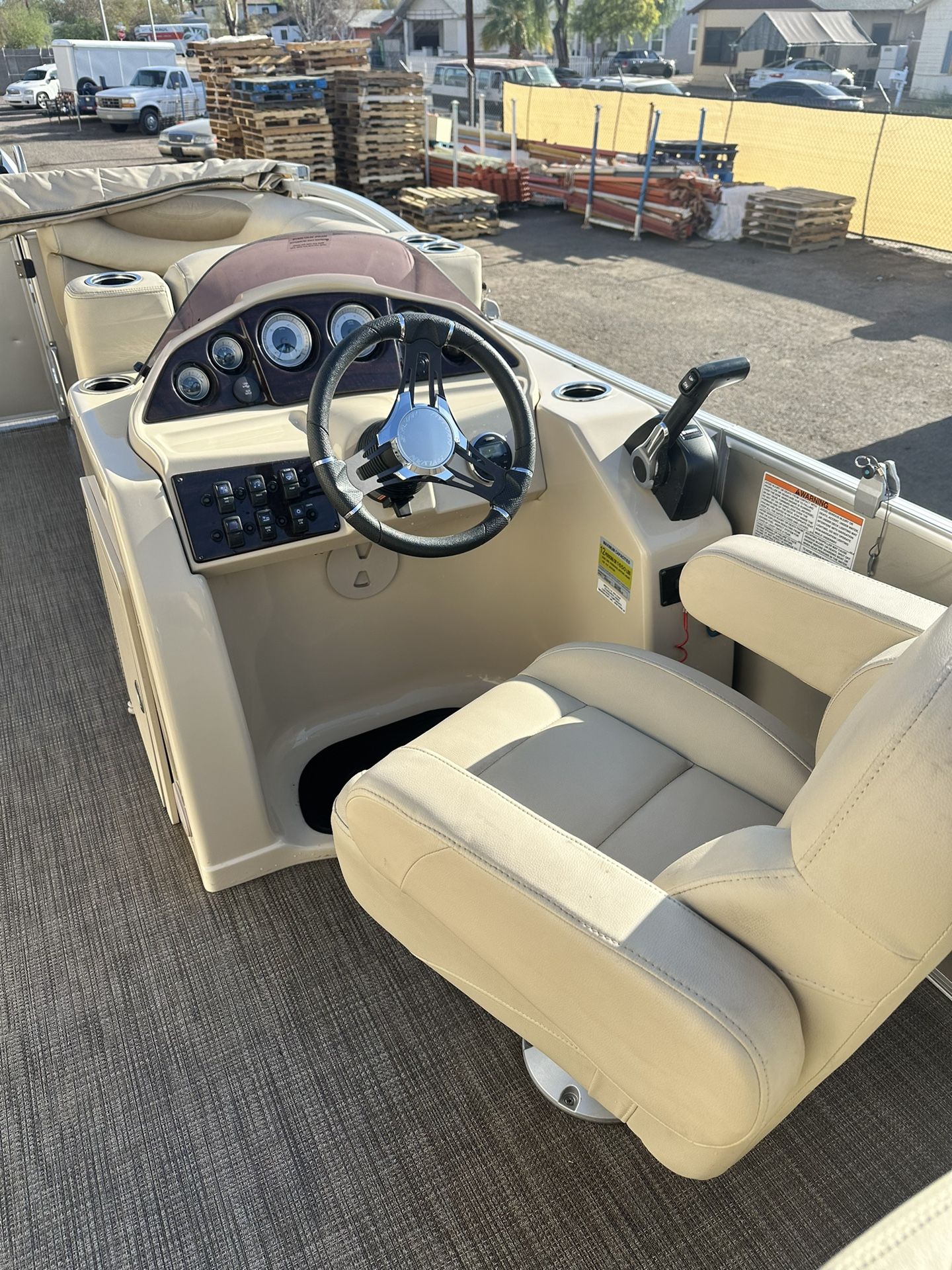 2019,22 Foot Pontoon Boat Sylvan Mirage 8522 for Sale in Phoenix, AZ ...