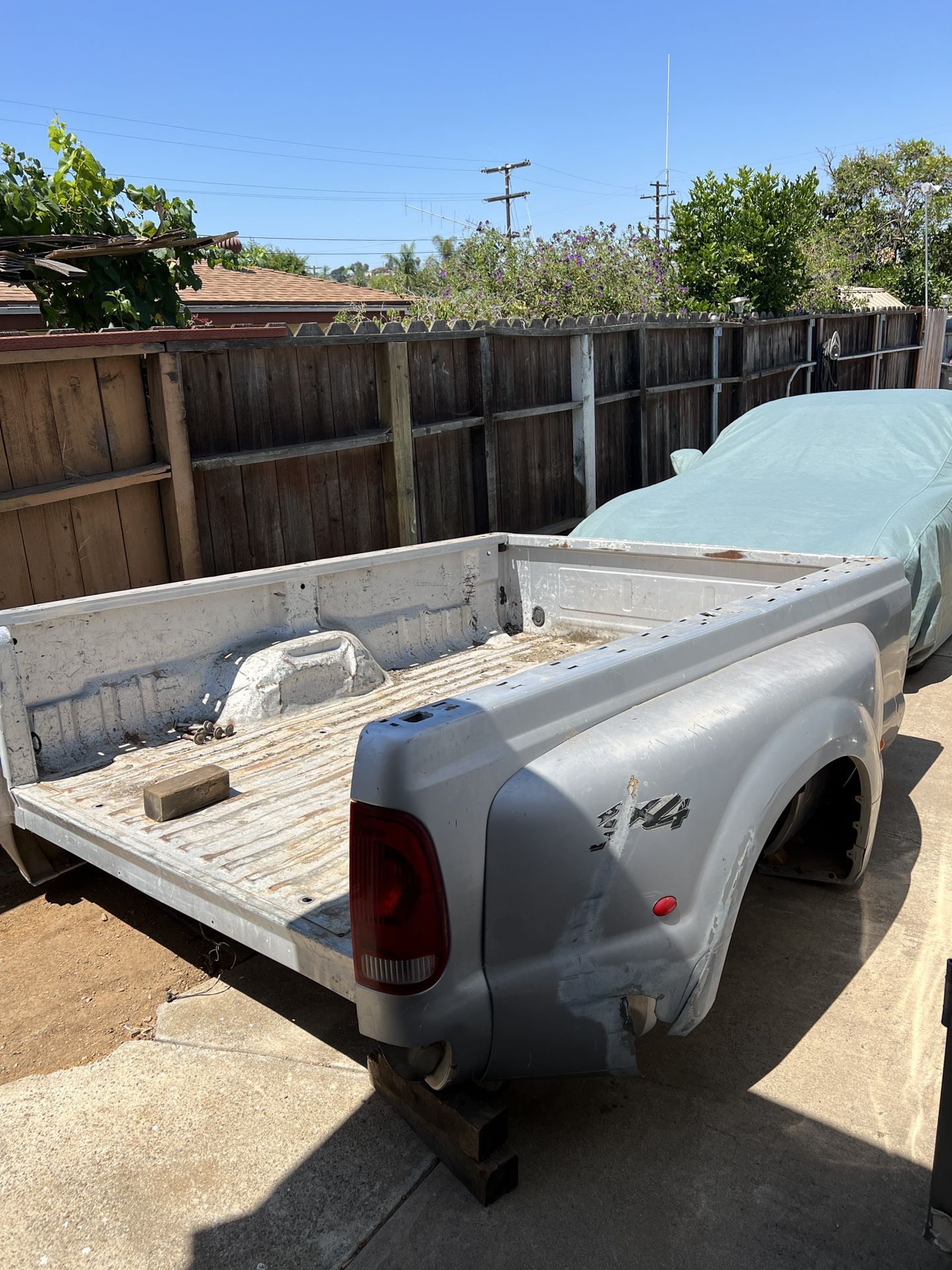 Ford F350 Dually Bed for Sale in El Cajon, CA - OfferUp
