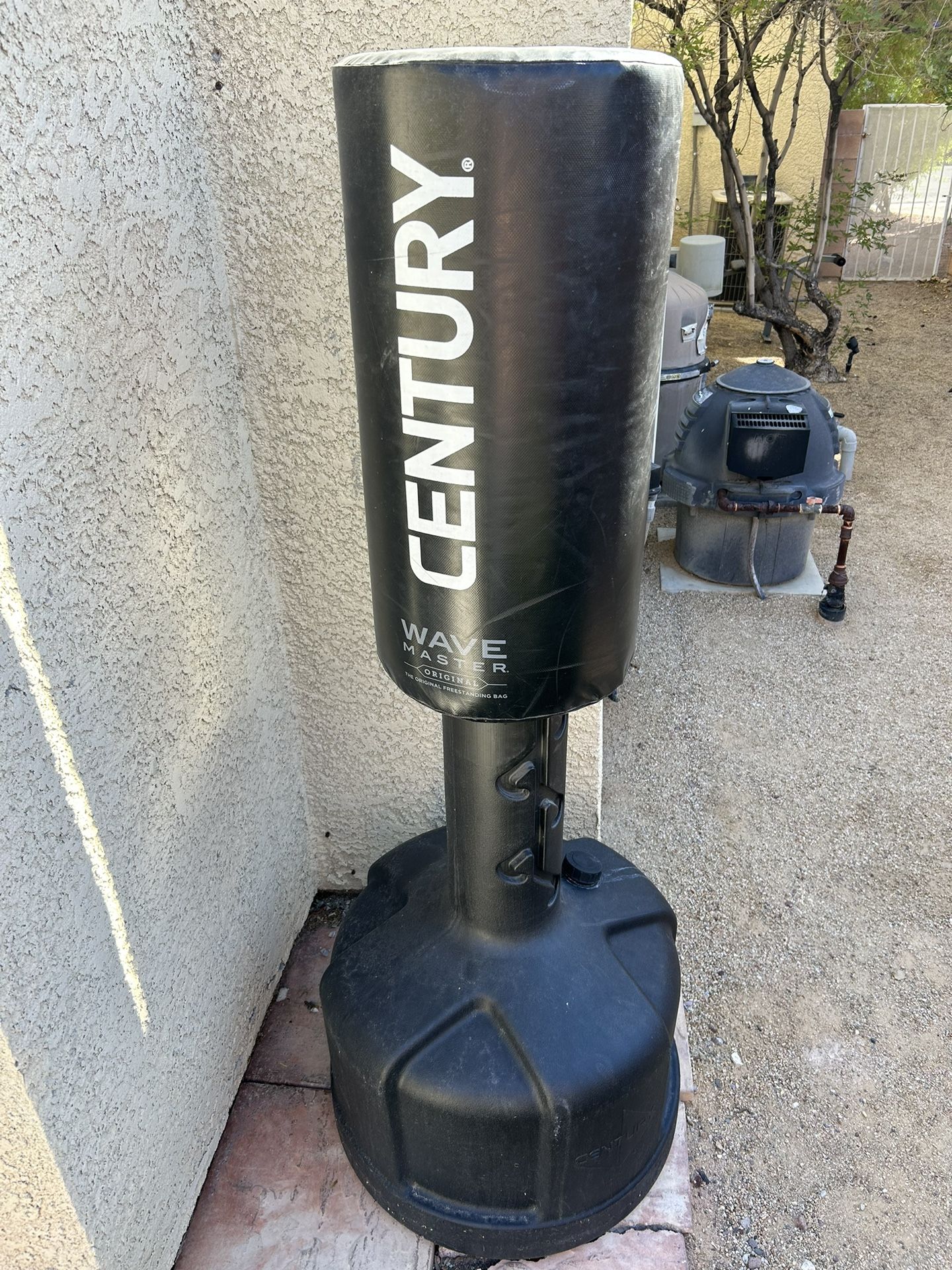 Century Wavemaster Freestanding Punching/kick Bag for Sale in Las Vegas ...