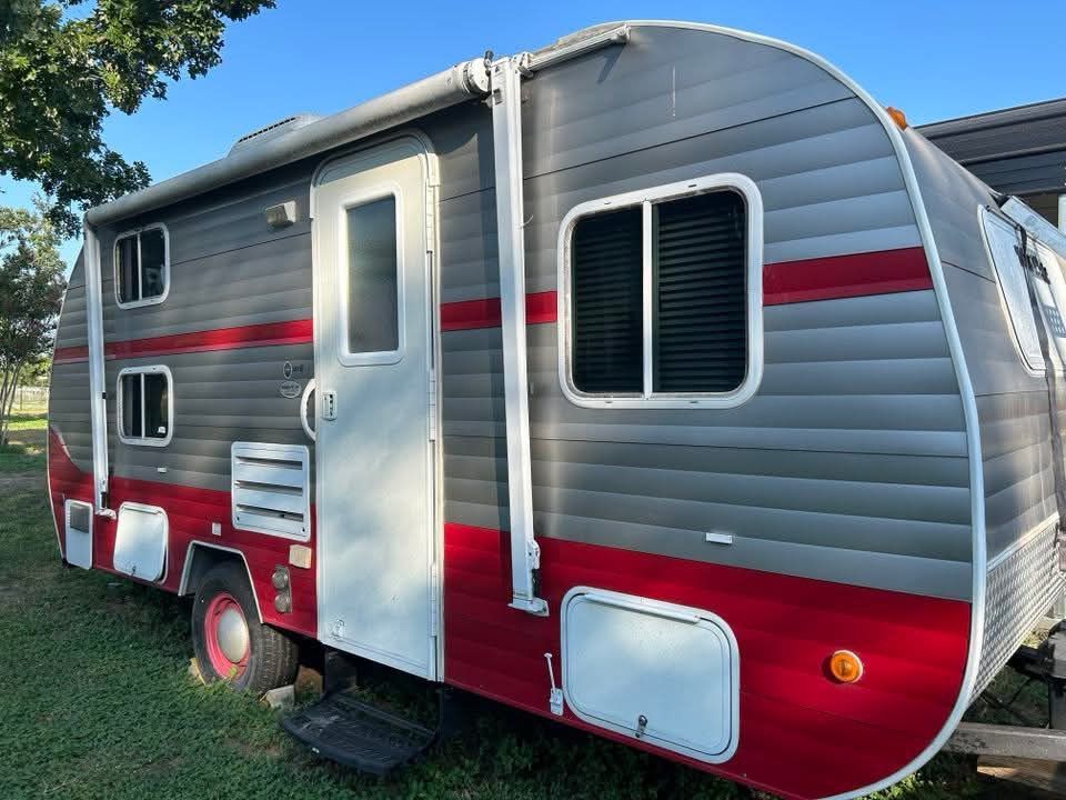 2016 Riverside 181B for Sale in Marion, TX - OfferUp