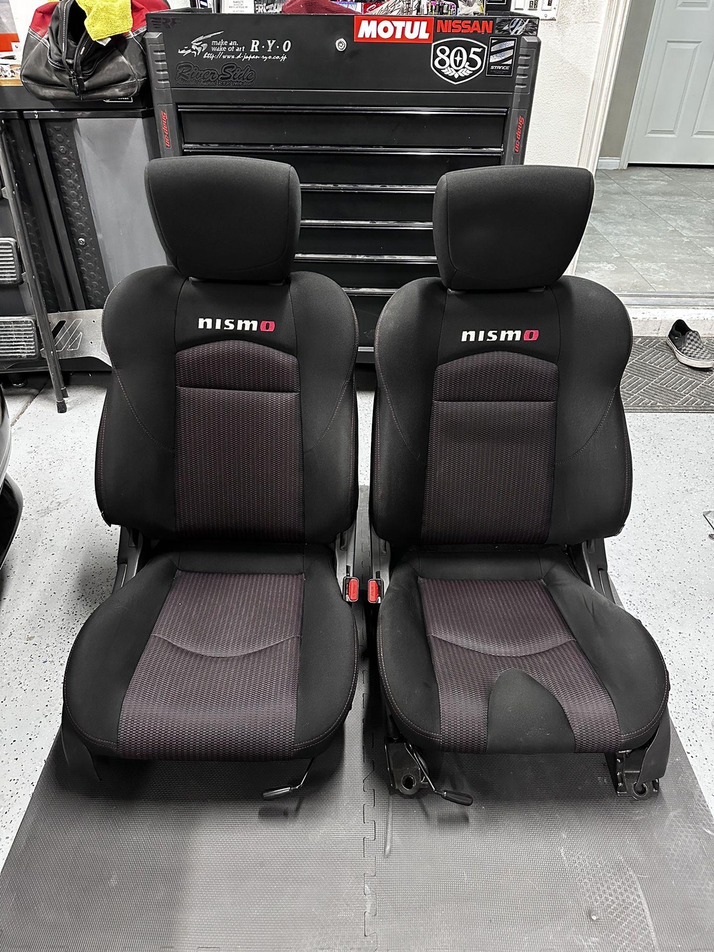 2012-2020 OEM Nissan 370z Nismo V1 seats set complete rare *low Mileage ...