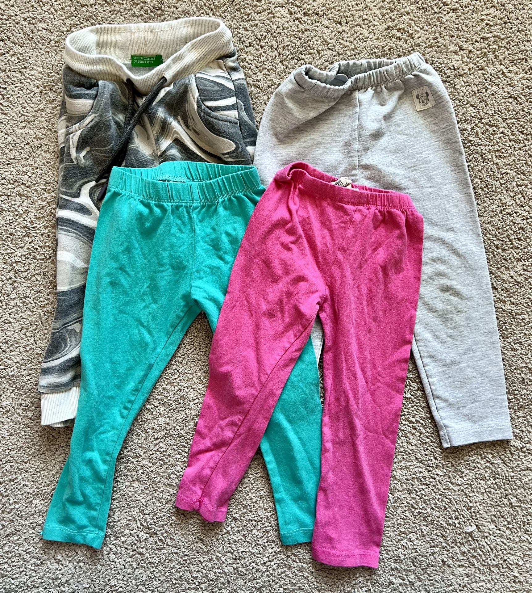 Bundle of 4 toddler girl pants, size 2T for Sale in Bellevue, WA - OfferUp