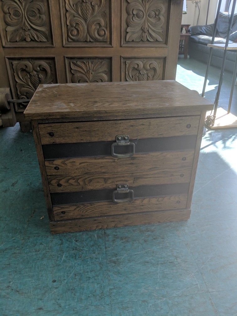 Vintage Filbar Furniture Nightstand for Sale in Lynnwood, WA - OfferUp