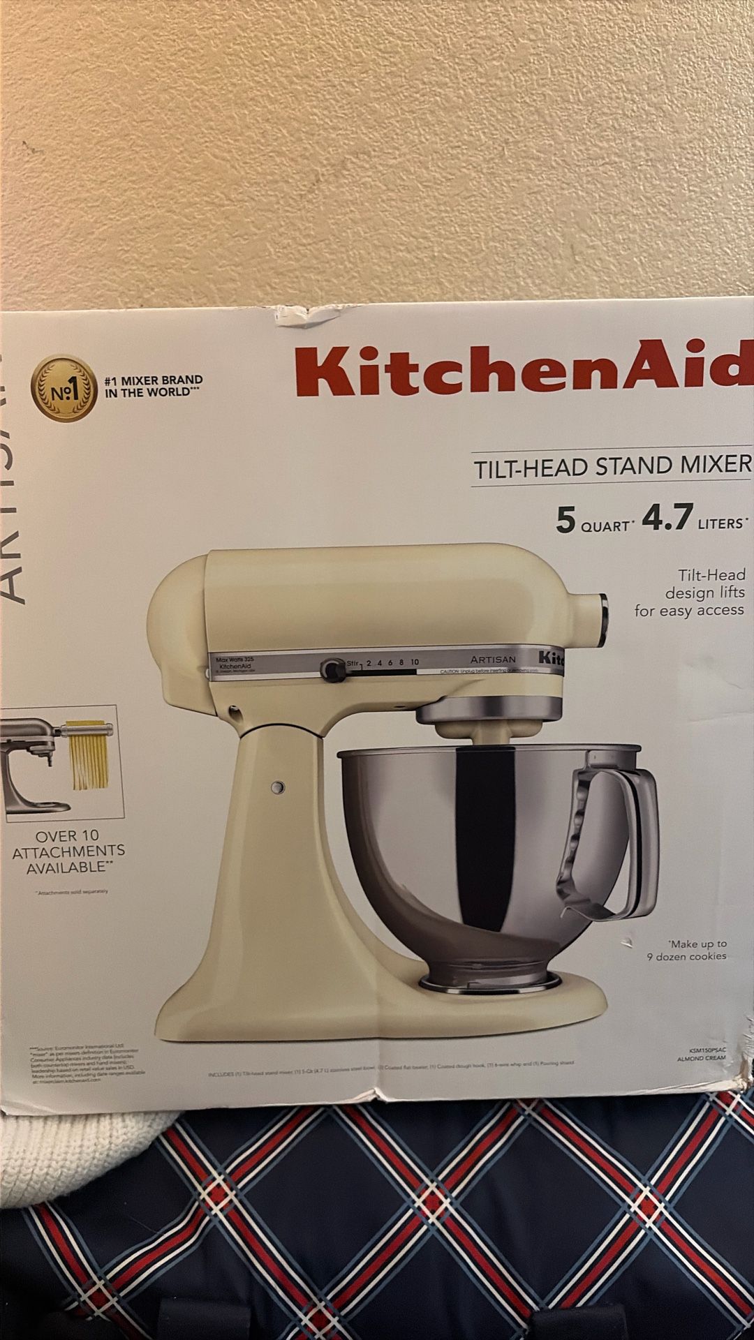 Kitchen Aid Tilt- Head Stand Mixer 5 Quart 4.7 Liters for Sale in ...