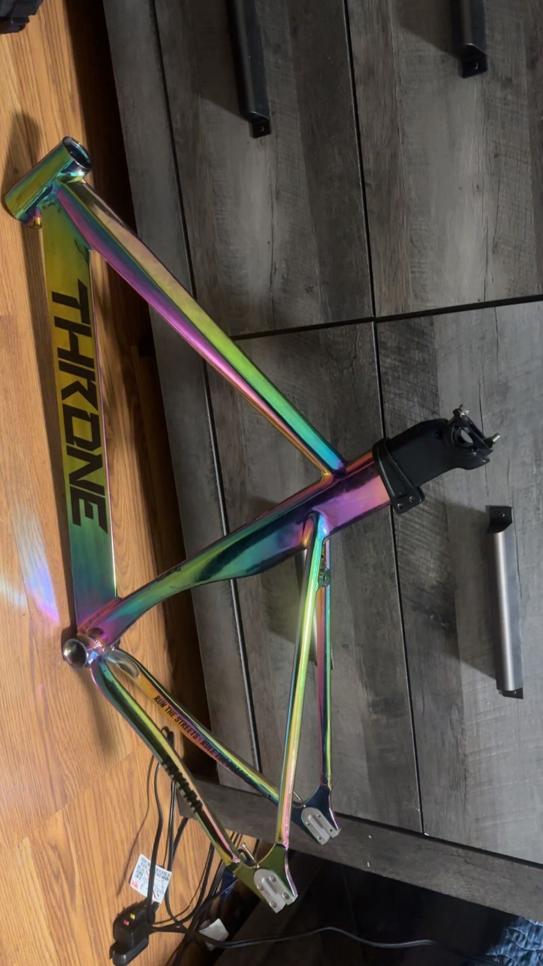 Throne Trklrd for Sale in Chicago, IL - OfferUp