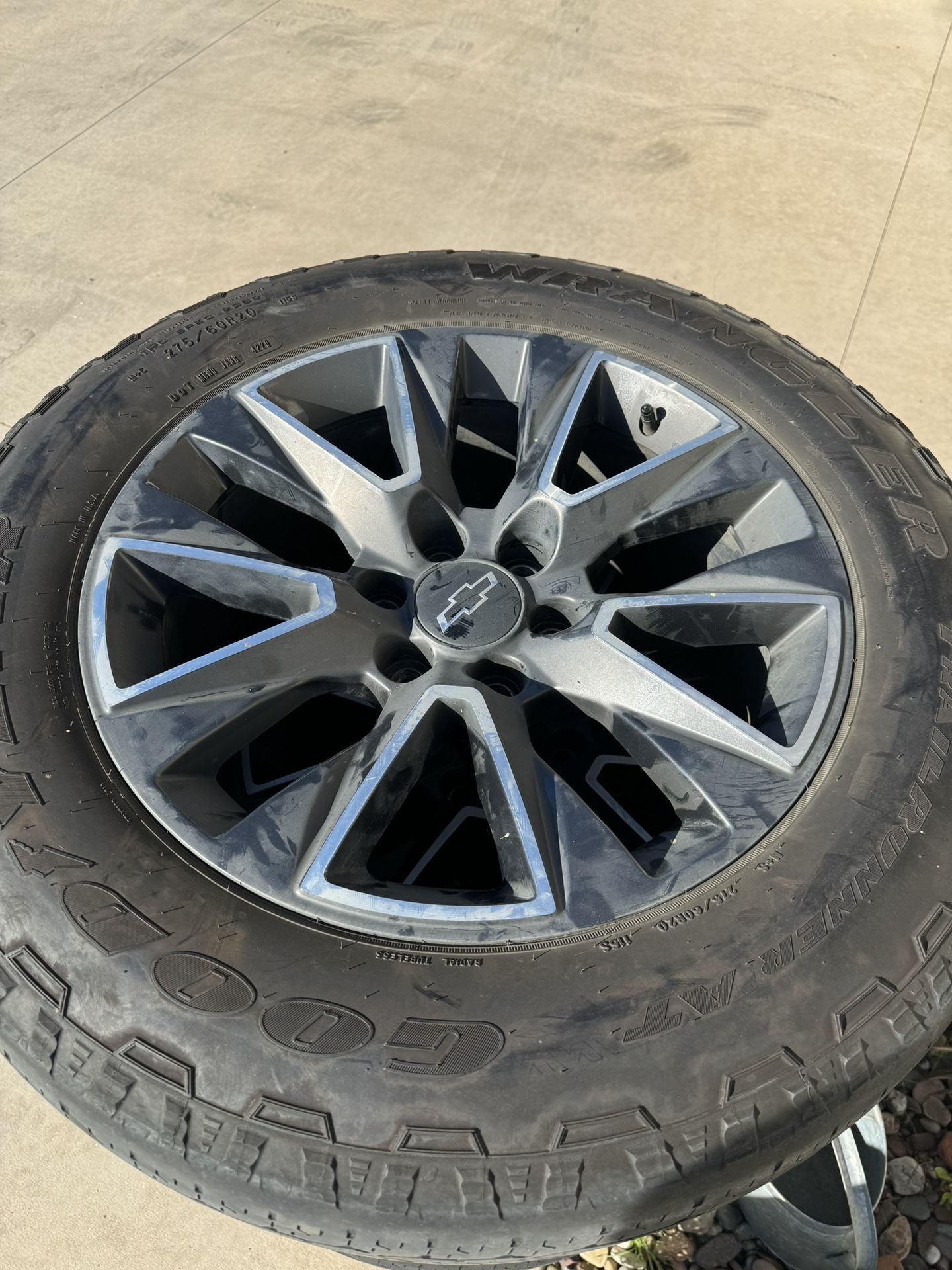 2021 Z71 Suburban Wheels for Sale in Alpine, CA - OfferUp