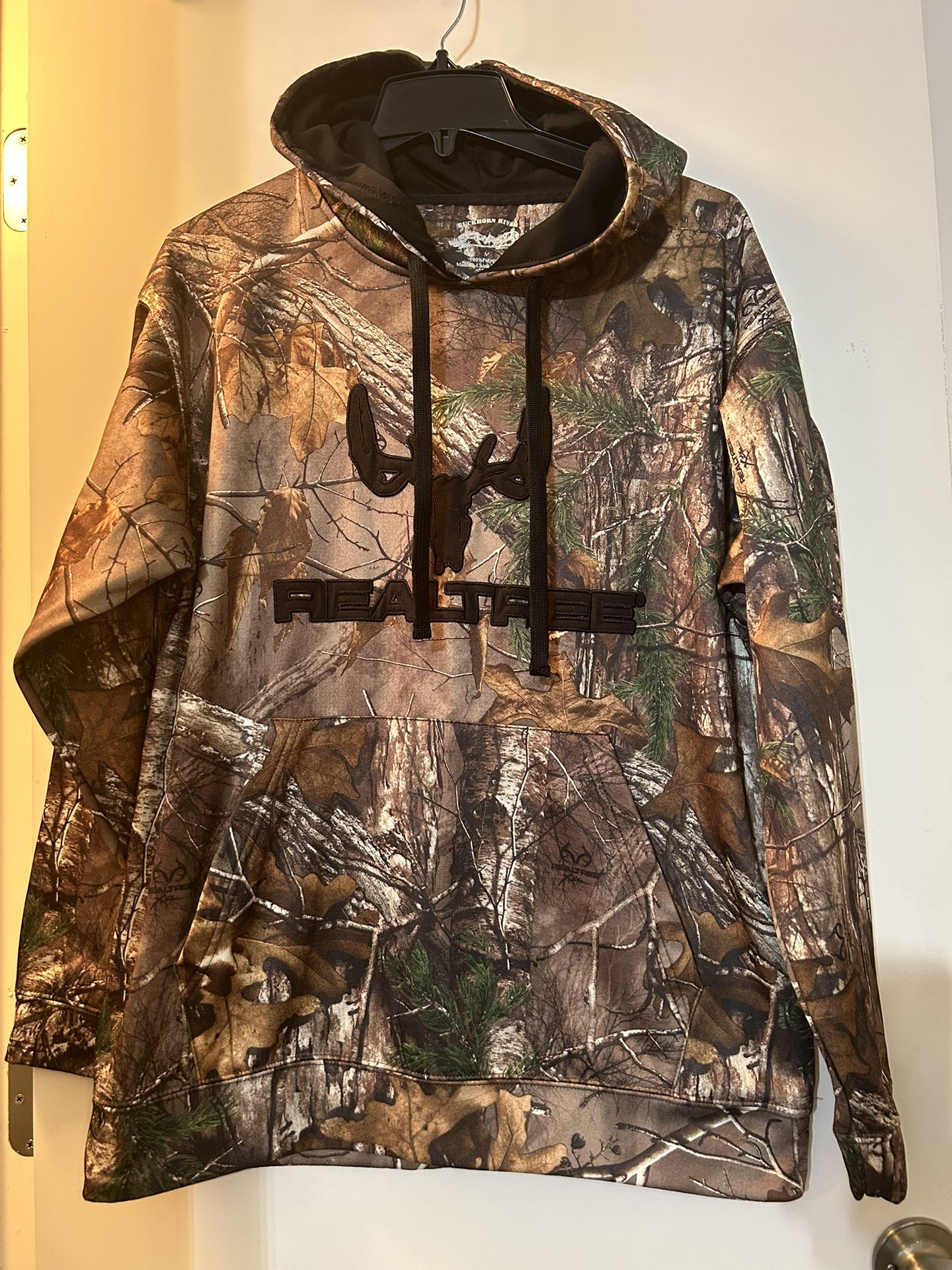 Buckhorn River Real Tree Camo Hoodie Men’s Size Medium for Sale in Las ...