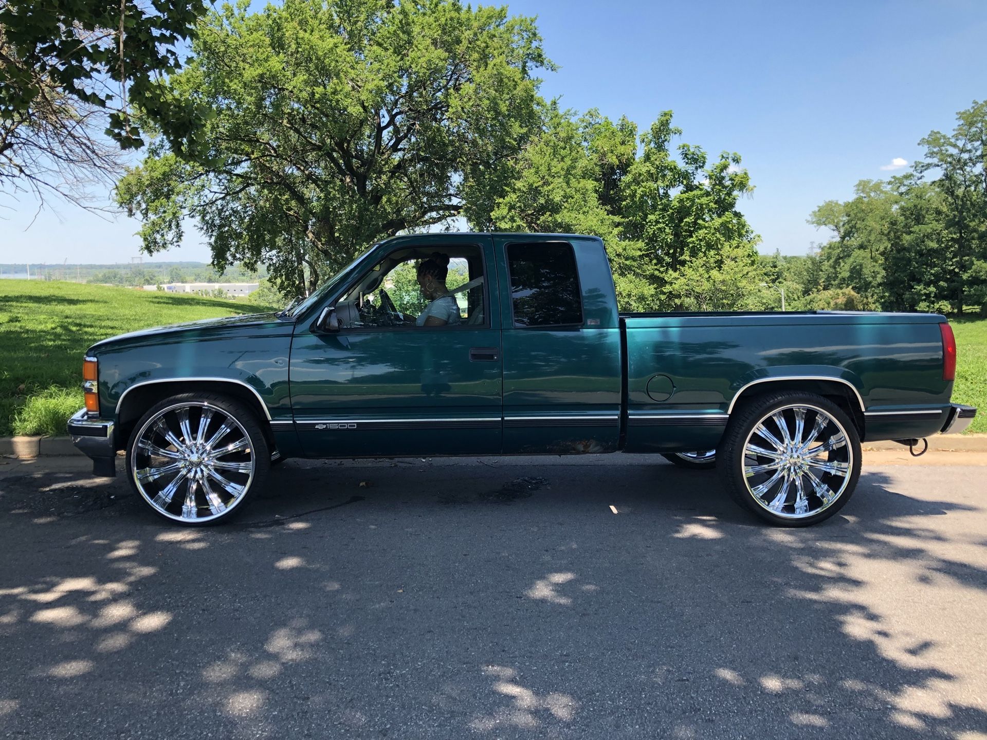 1997 Chevy Silverado on 26 inch rims truck in immaculate condition ...