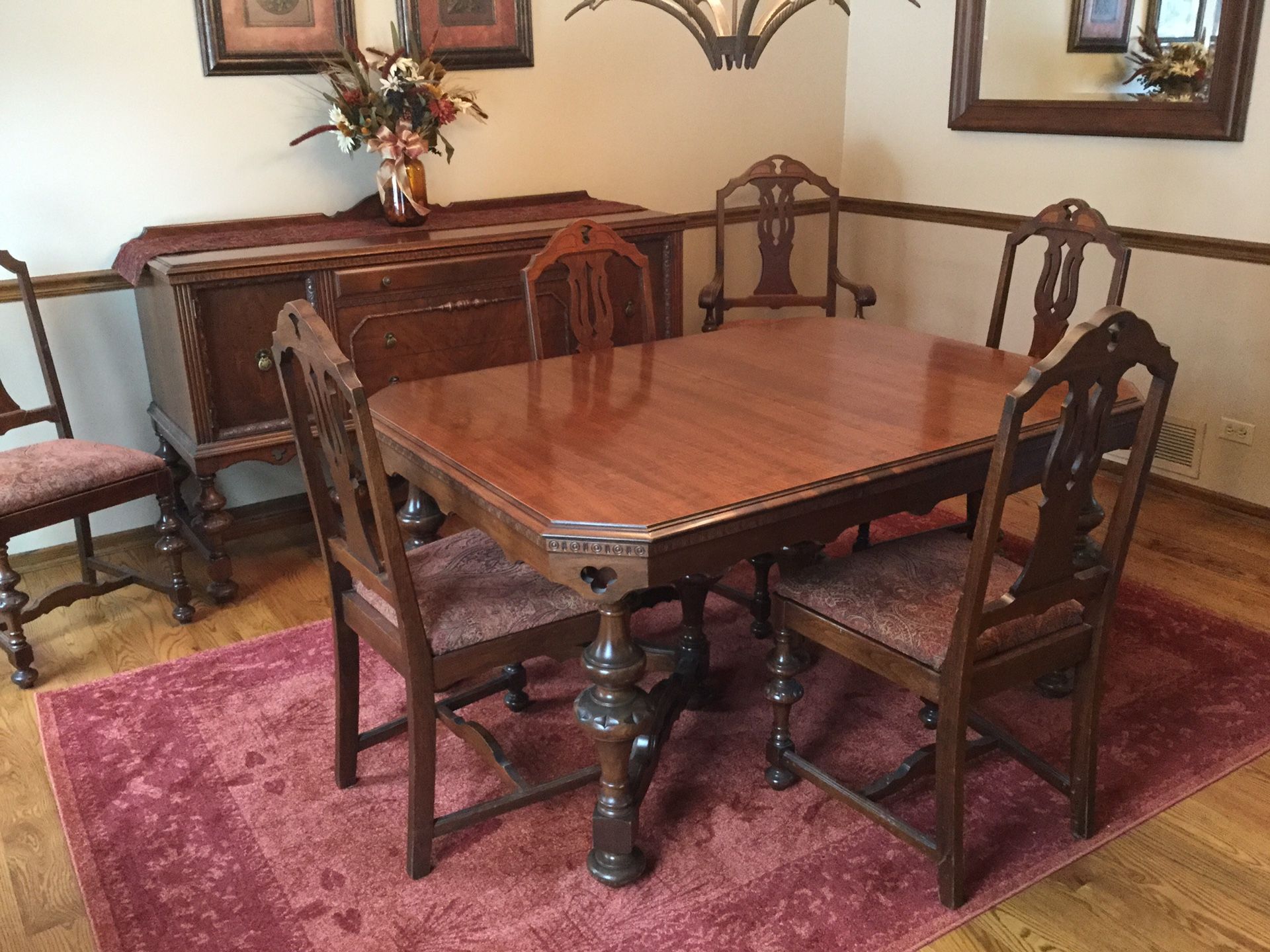 Antique Dining Room Sets