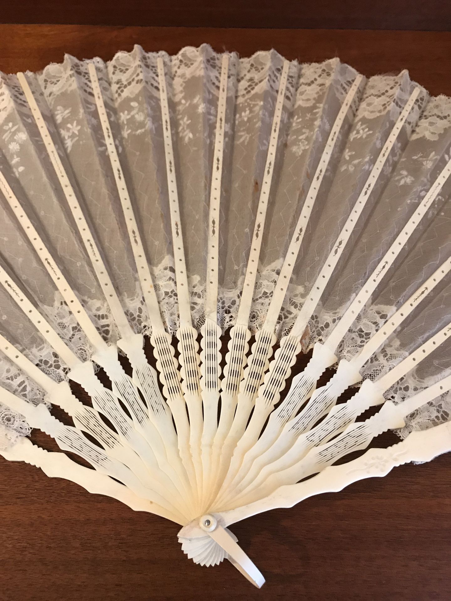 Antique Carved Ivory Fan/large for Sale in Sun City, AZ - OfferUp