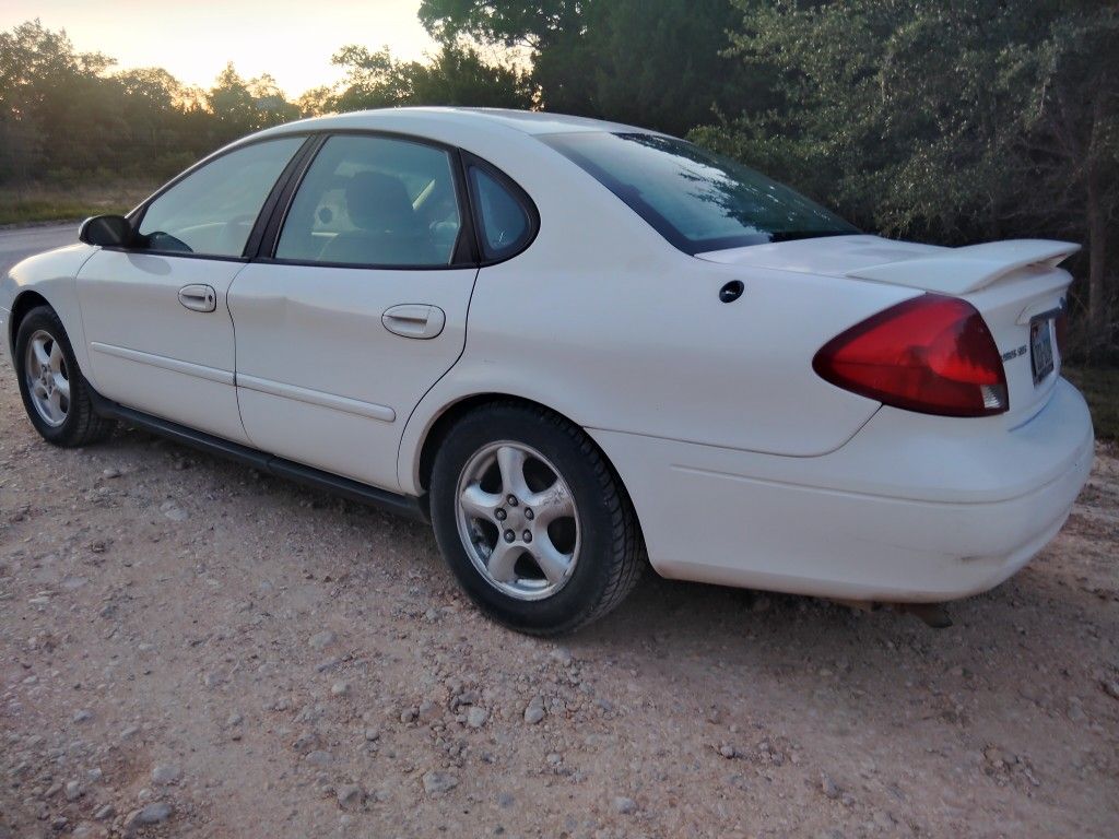 2002 Ford Taurus for Sale in San Antonio, TX - OfferUp