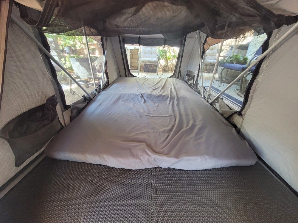 Roof Top Tent, RTT, Front Runner for Sale in Chino Hills, CA - OfferUp