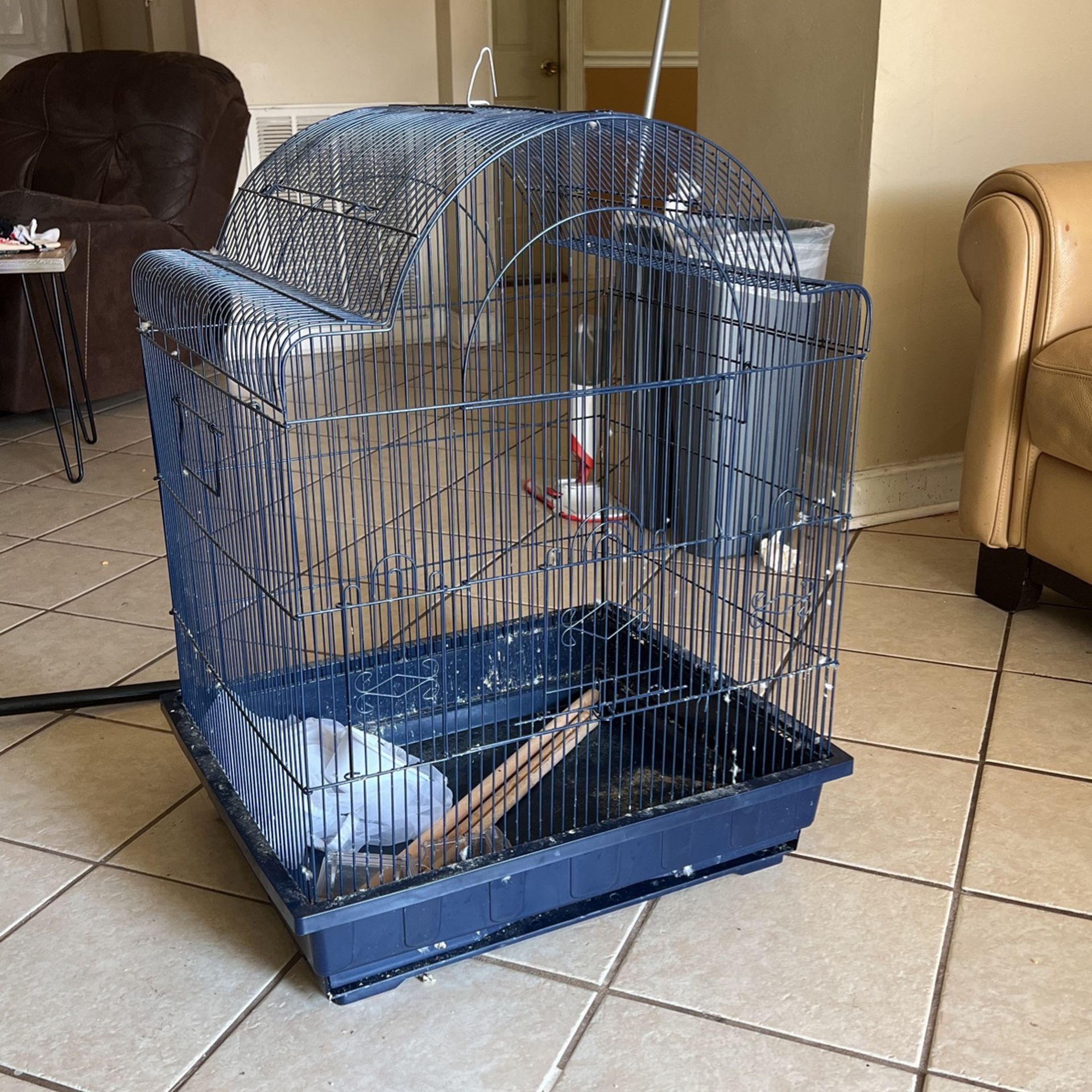 Bird Cage With Stand for Sale in Tampa, FL - OfferUp