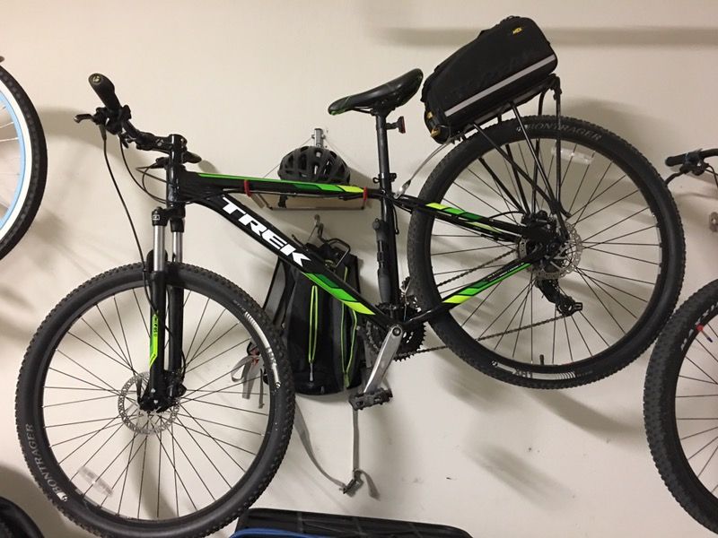 Trek 29er meduim Merlin 6 for Sale in Peoria, AZ - OfferUp