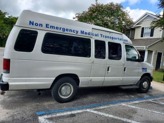 Ford E-250 wheelchair/Stretcher Van for Sale in Daytona Beach, FL - OfferUp