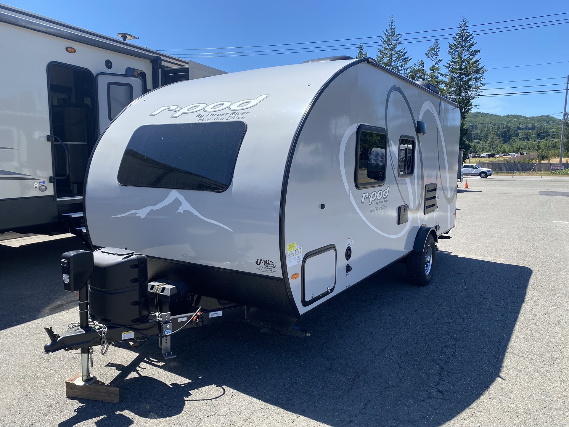 R Pod Hood River Edition For Sale