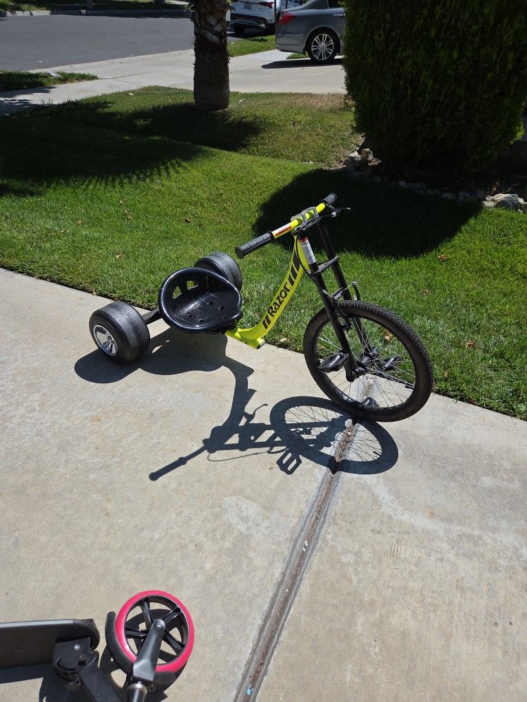 Razor DXT Drift Trike Yellow for Sale in Fontana, CA - OfferUp